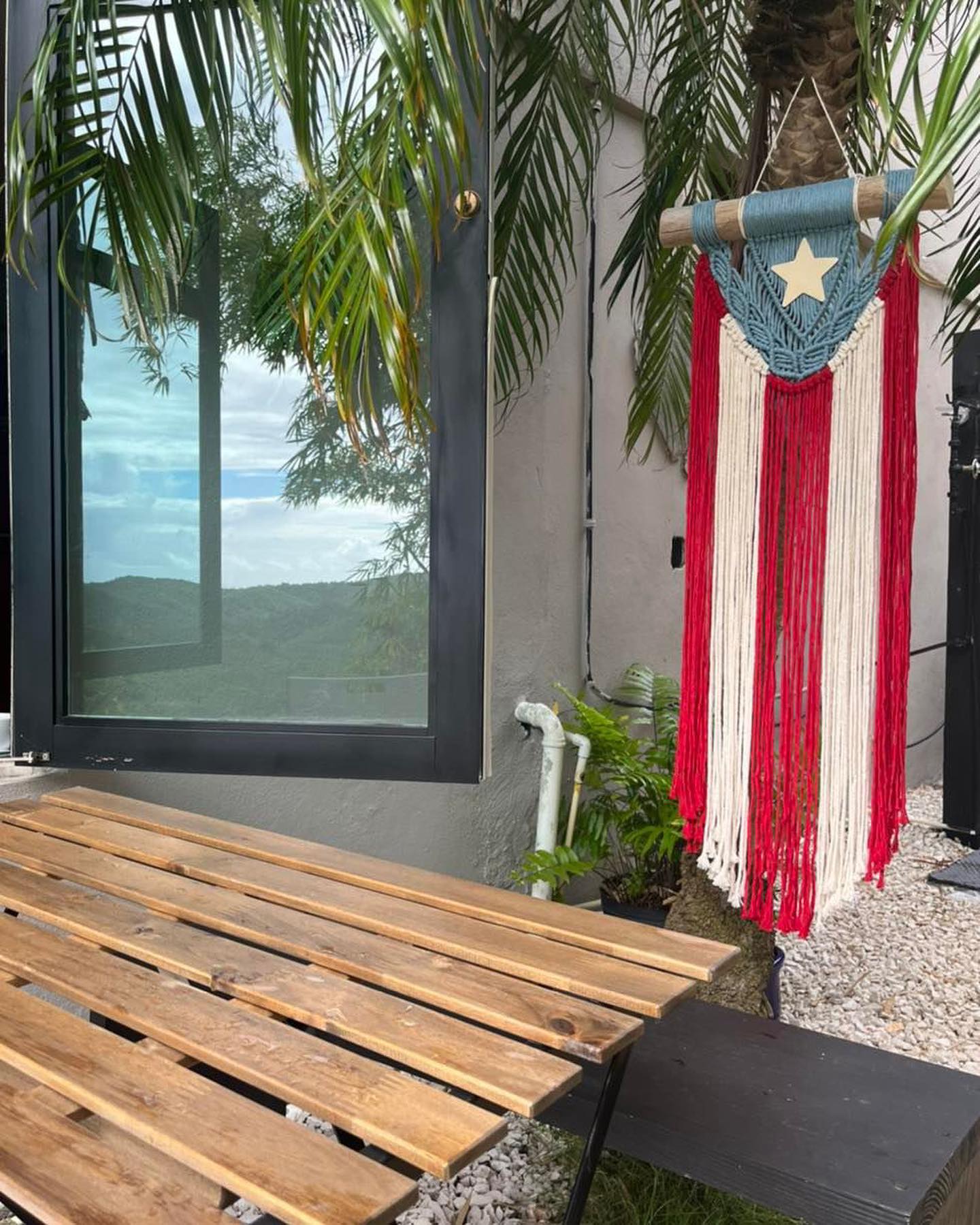 Macrame Flag Artisan – M.KRA.ME